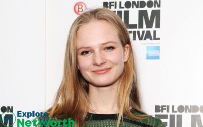 Nell Williams Wiki, Biography, Age, Height, Parents, Boyfriend, TV ...