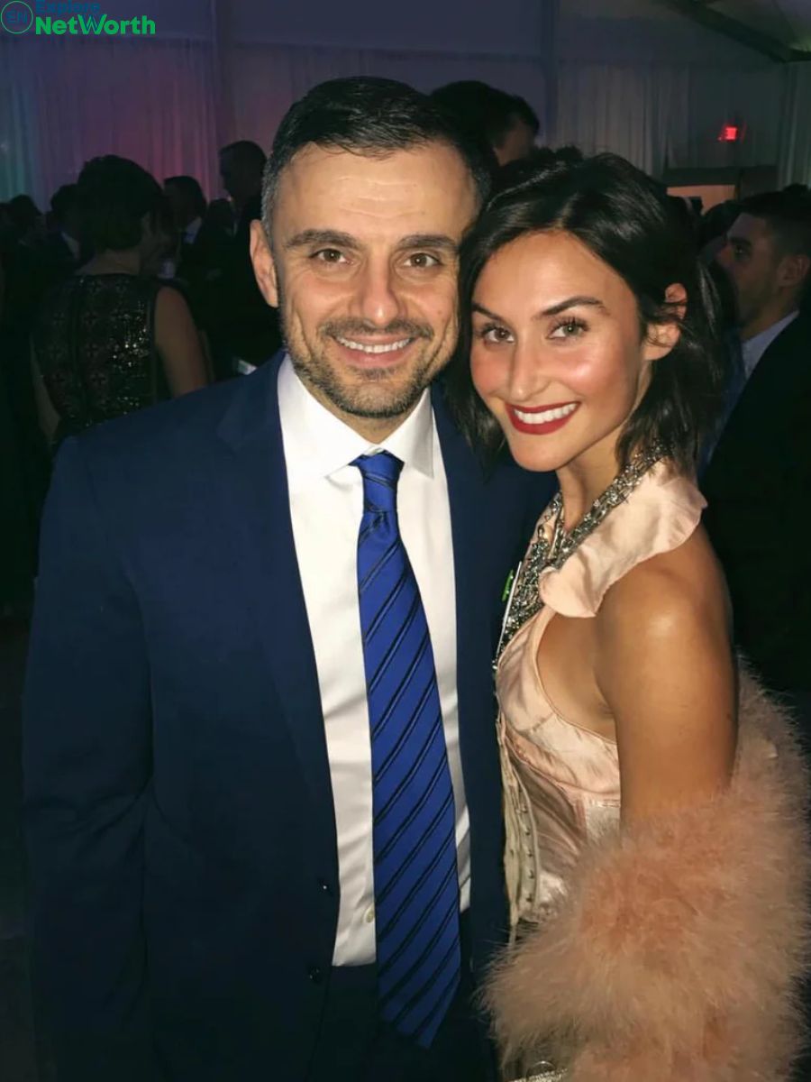 Gary Vaynerchuk Net Worth 2023, Salary, Source Of Income, House, Wife, Age