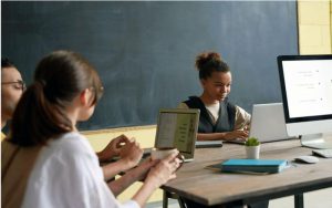Elevating Educational Experiences With Barks Headphones - Explore Net Worth