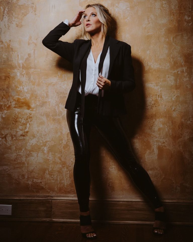 What Is Allison Dunbar Net Worth? Full Biography 2024 - Explore Net Worth