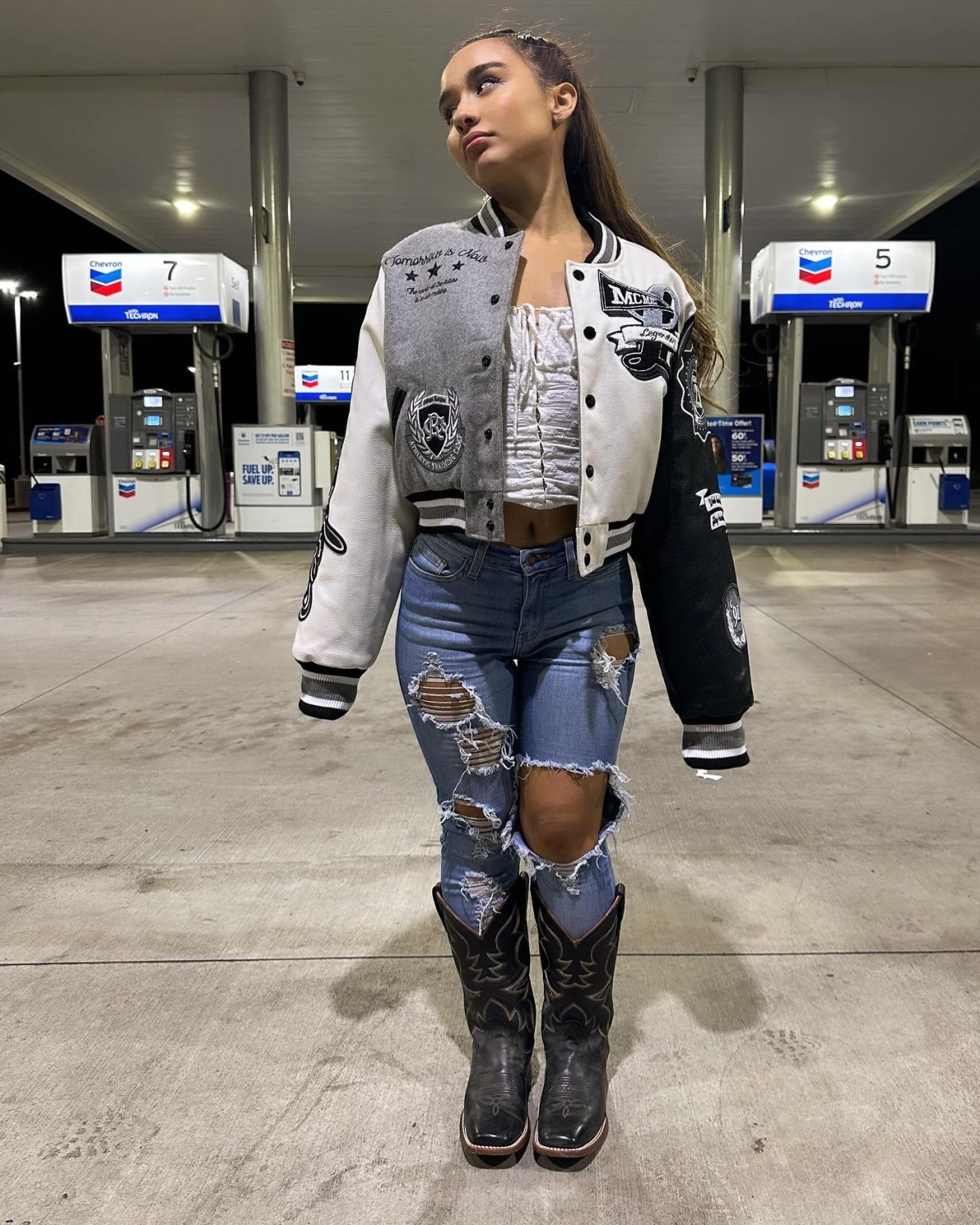 What Is Alahna Ly Height? Full Biography 2024 - Explore Net Worth