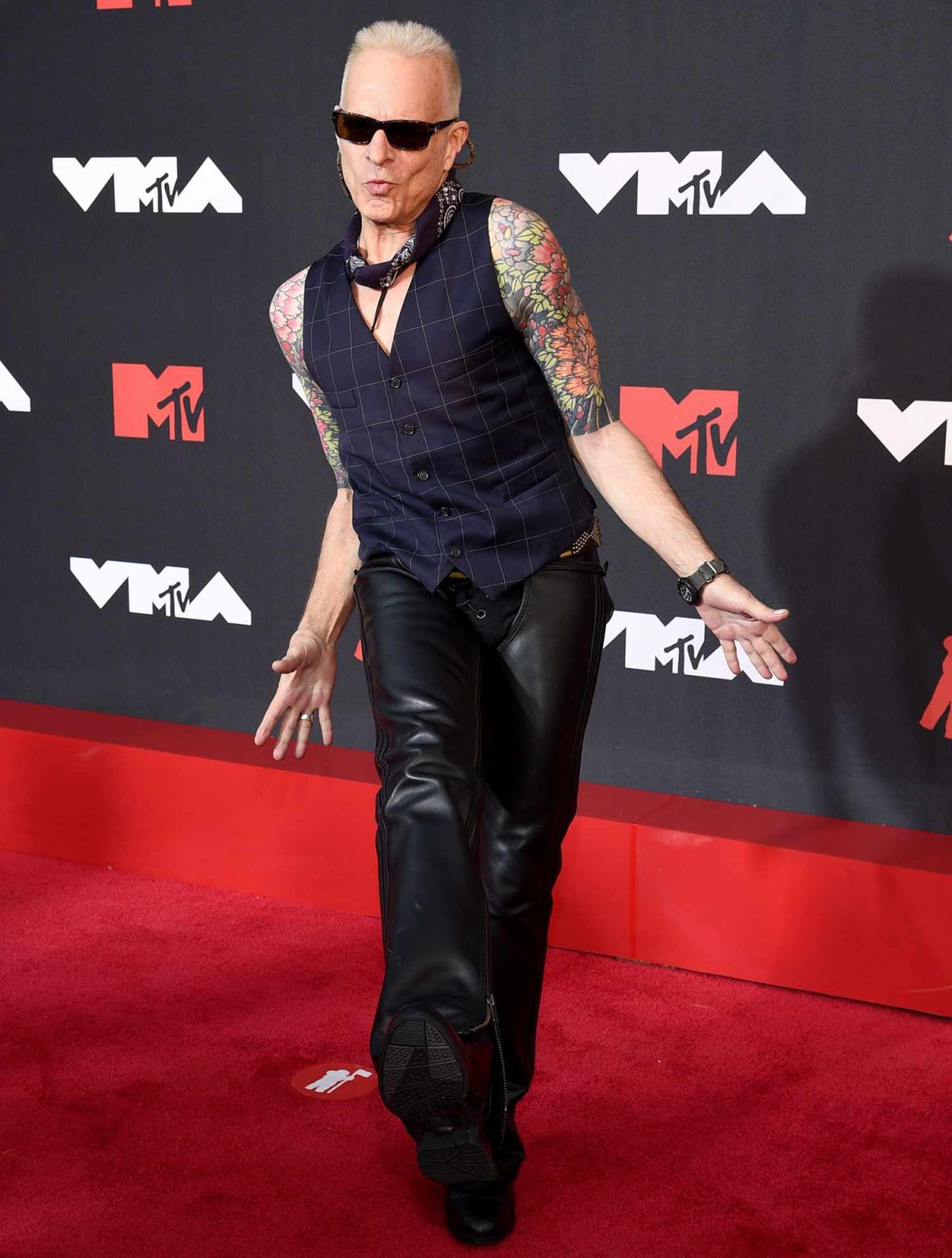Who Is David Lee Roth Girlfriends? Full Biography 2024 - Explore Net Worth