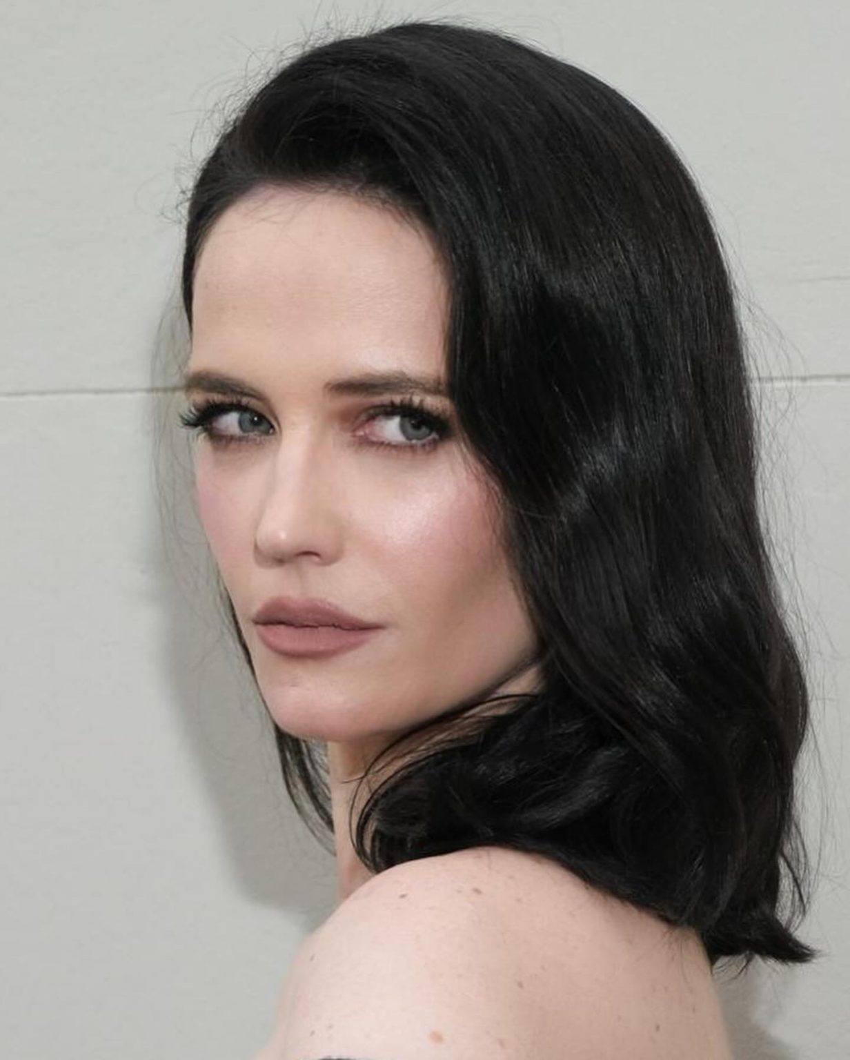 Eva Green Husband Revealed: Details & Relationship - Explore Net Worth