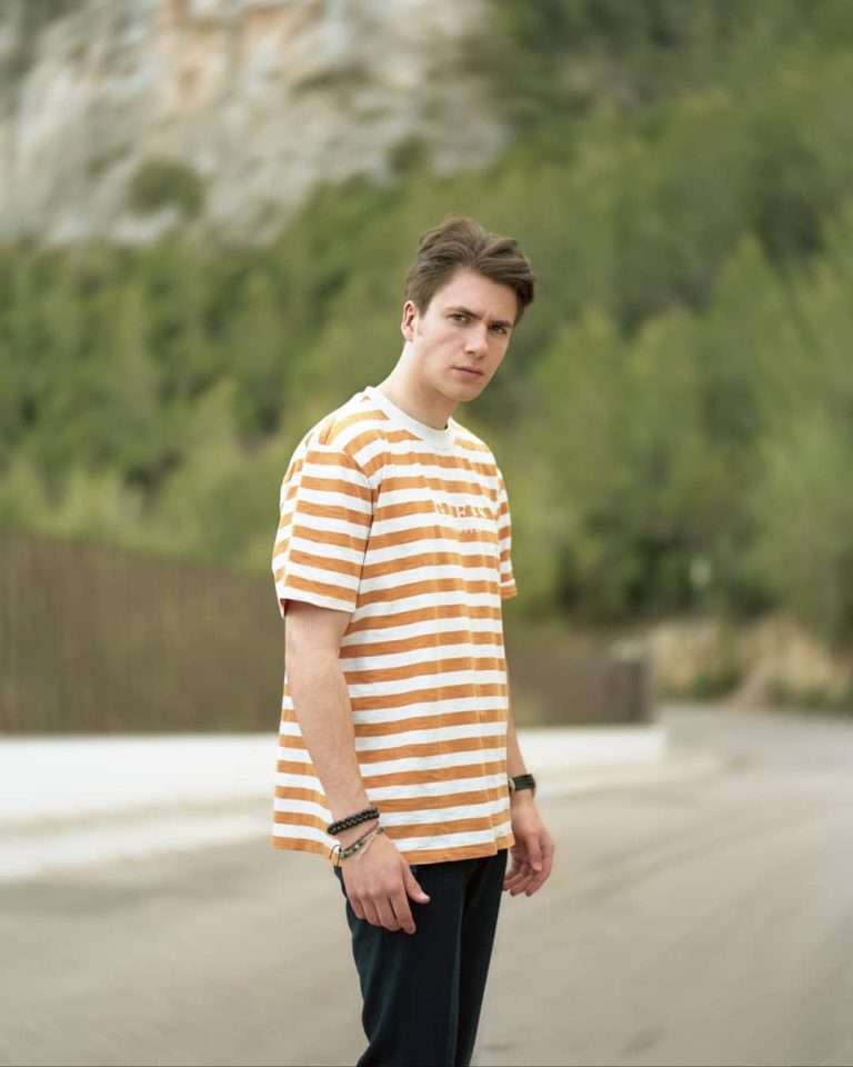 Jack Wild Height: How Tall Was The Famous Child Actor - Explore Net Worth